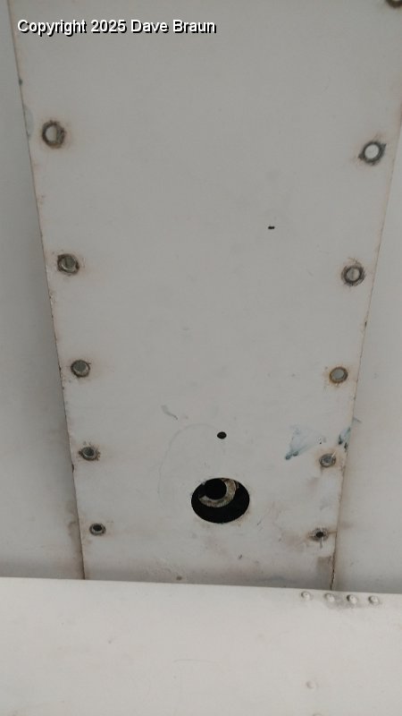 Photos D4835/Maintenance Home/Fuel Drains/Replacing fuel sample drains (1)